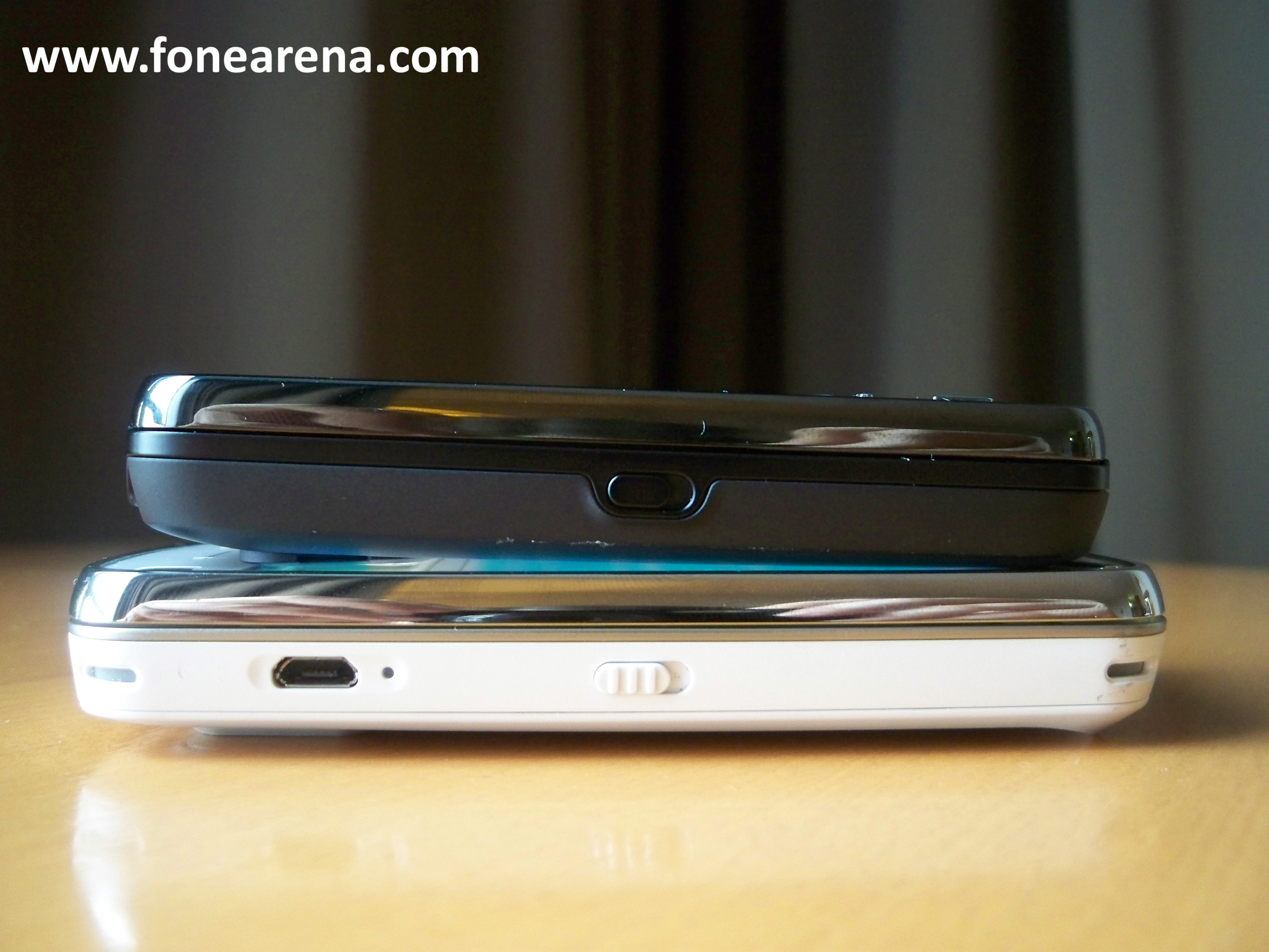 Nokia N97 vs N86 Picture Gallery